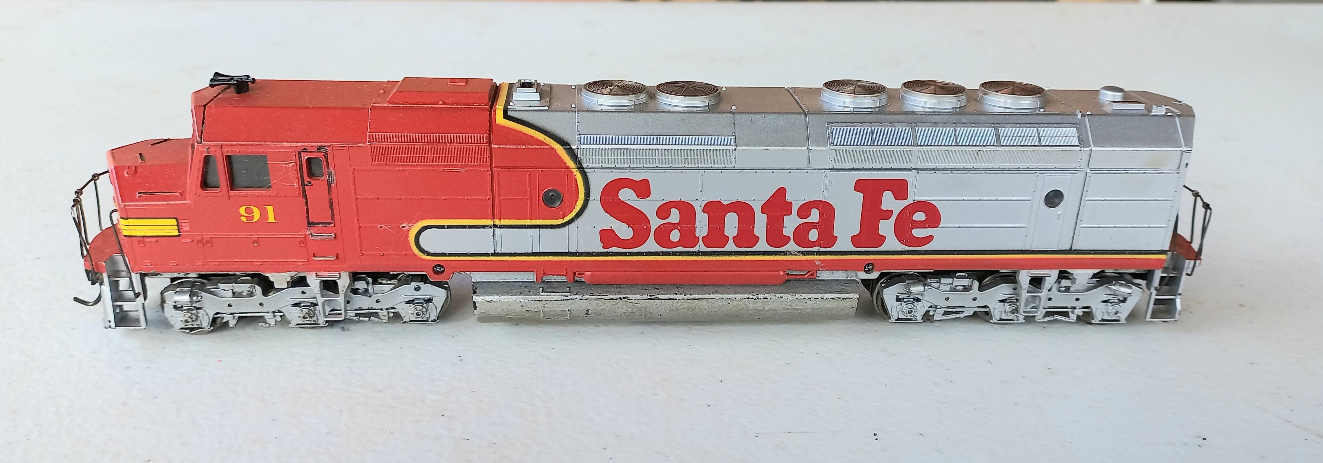 Athearn - Locomotiva FP 45 Santa Fé #91 Usada - Giltec Modelismo