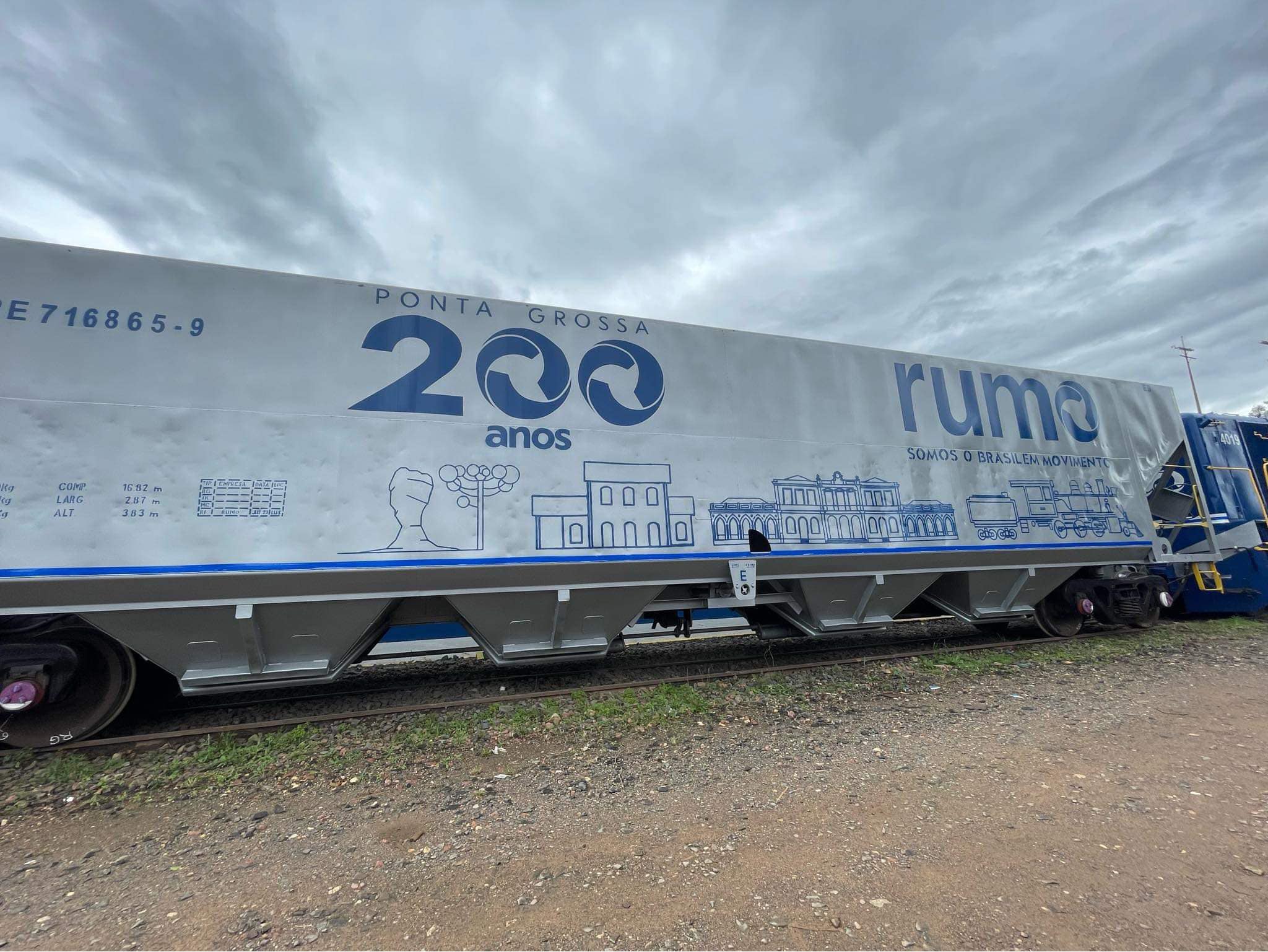 Vagão Hopper HPE Rumo Logística - 200 anos Ponta Grossa PR - Giltec ...